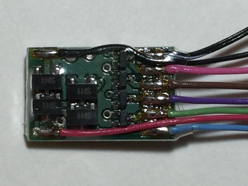 TCS FL4 4-Function Decoder - confused by colours, - DCC Help & Questions - RMweb